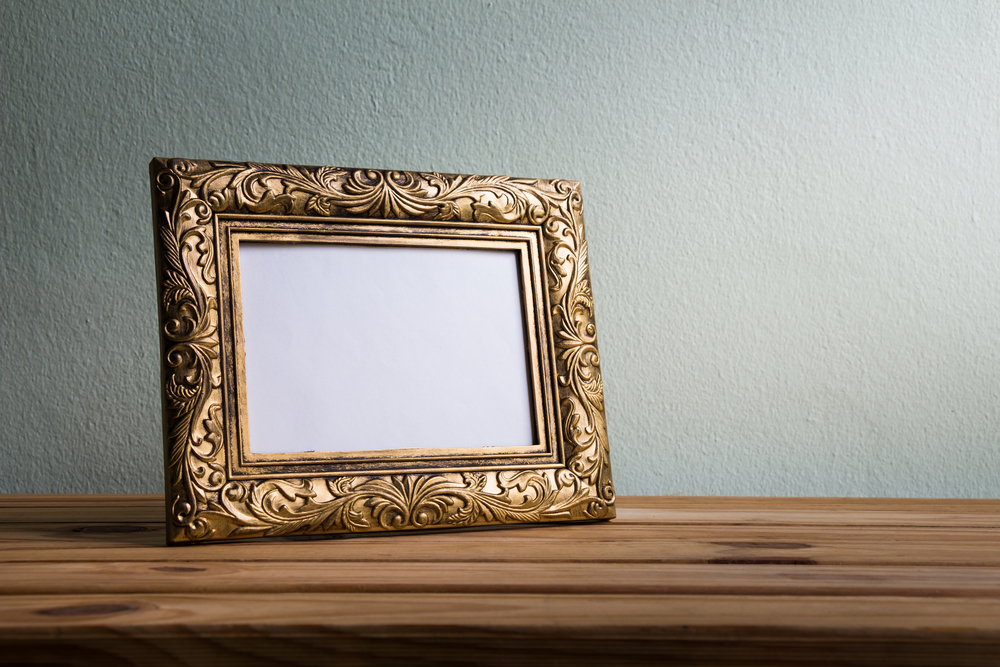 Molduras de madeira com estilo vintage para a sua sala - Decor Tips